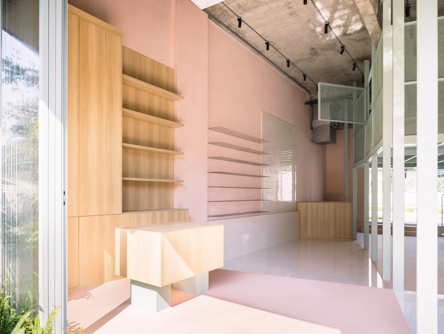 Yatofu – Garden Terrace – Jianze Showroom